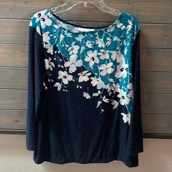croft & barrow | Tops | Croft Barrow Florals Blue Top | Poshmark